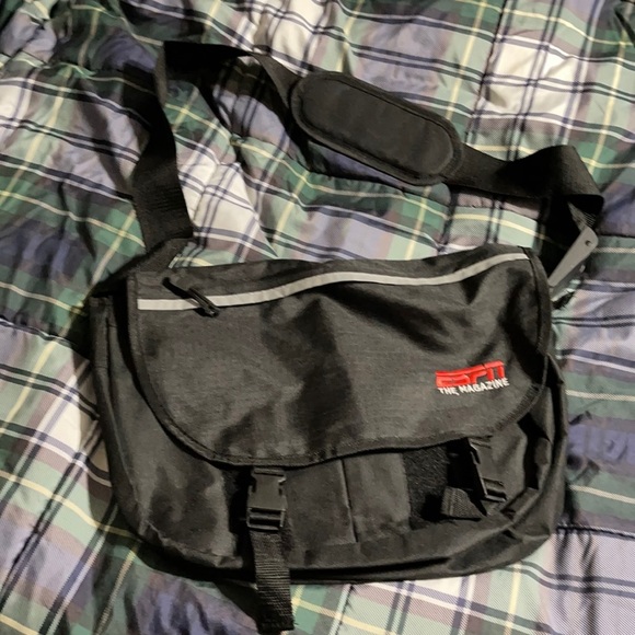 ESPN | Bags | New Espn The Magazine Carry Bag | Poshmark